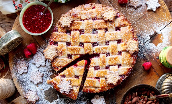 Razzle Dazzle: Raspberry Linzer Tart With Almond Crust - Grand Rapids ...